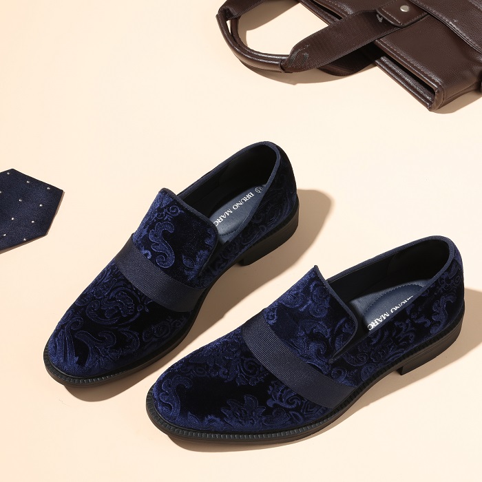 5 Best Men's Blue Dress Shoes to Pursuit Elegance